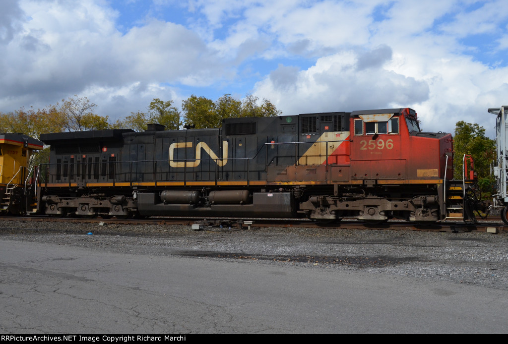 CN 2596